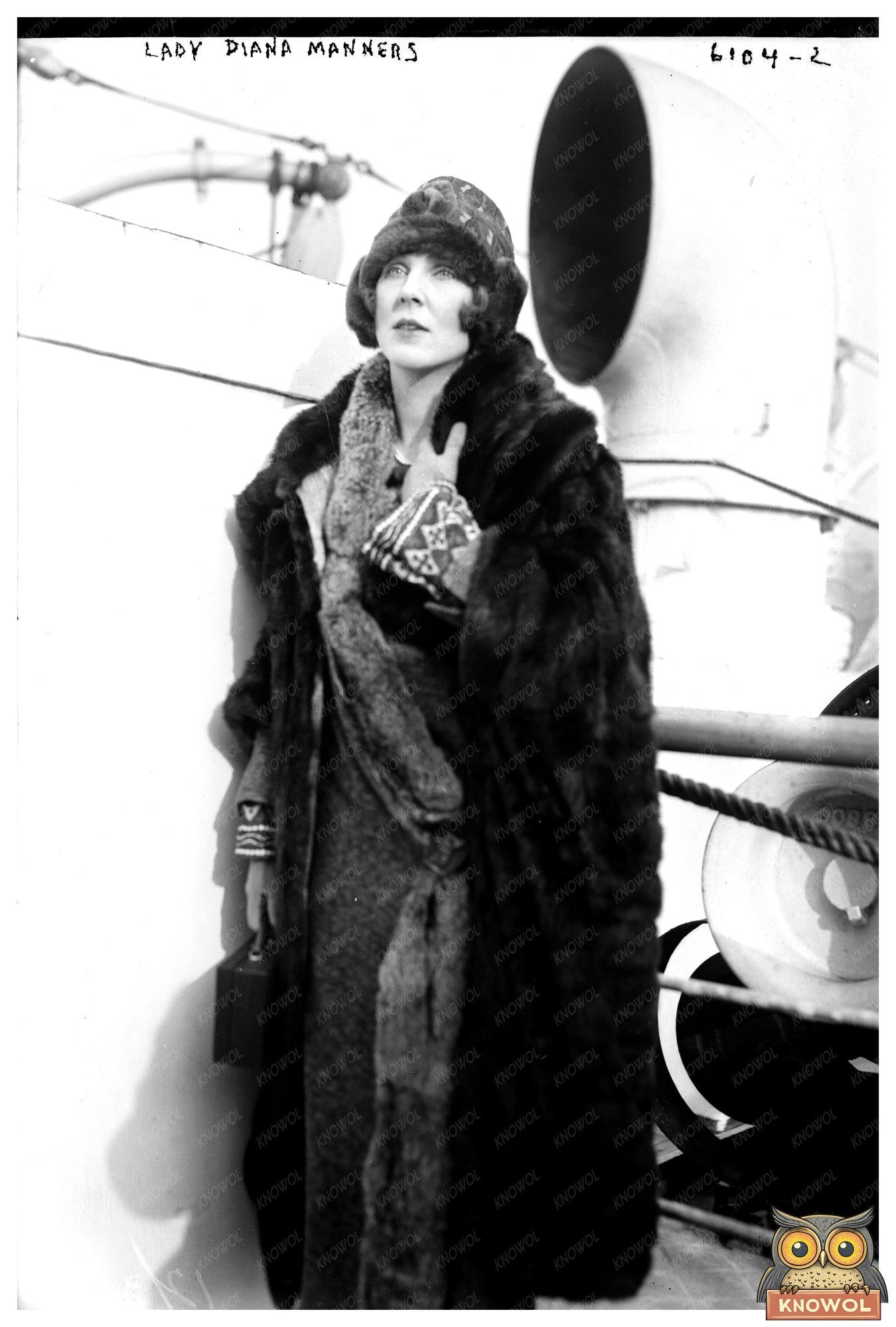 Elegant Portrait of Lady Diana Manners, Society Icon – KNOWOL