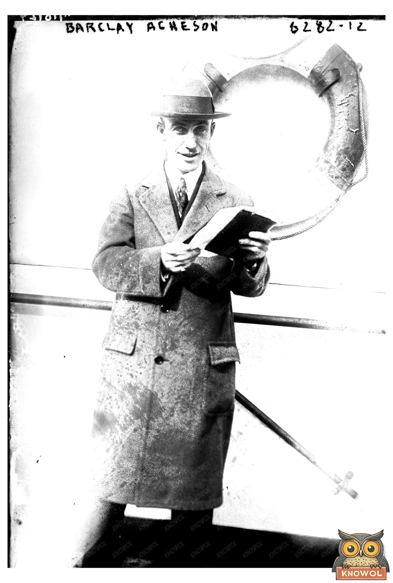 Insightful Portrait of a Notable Historical Figure – KNOWOL