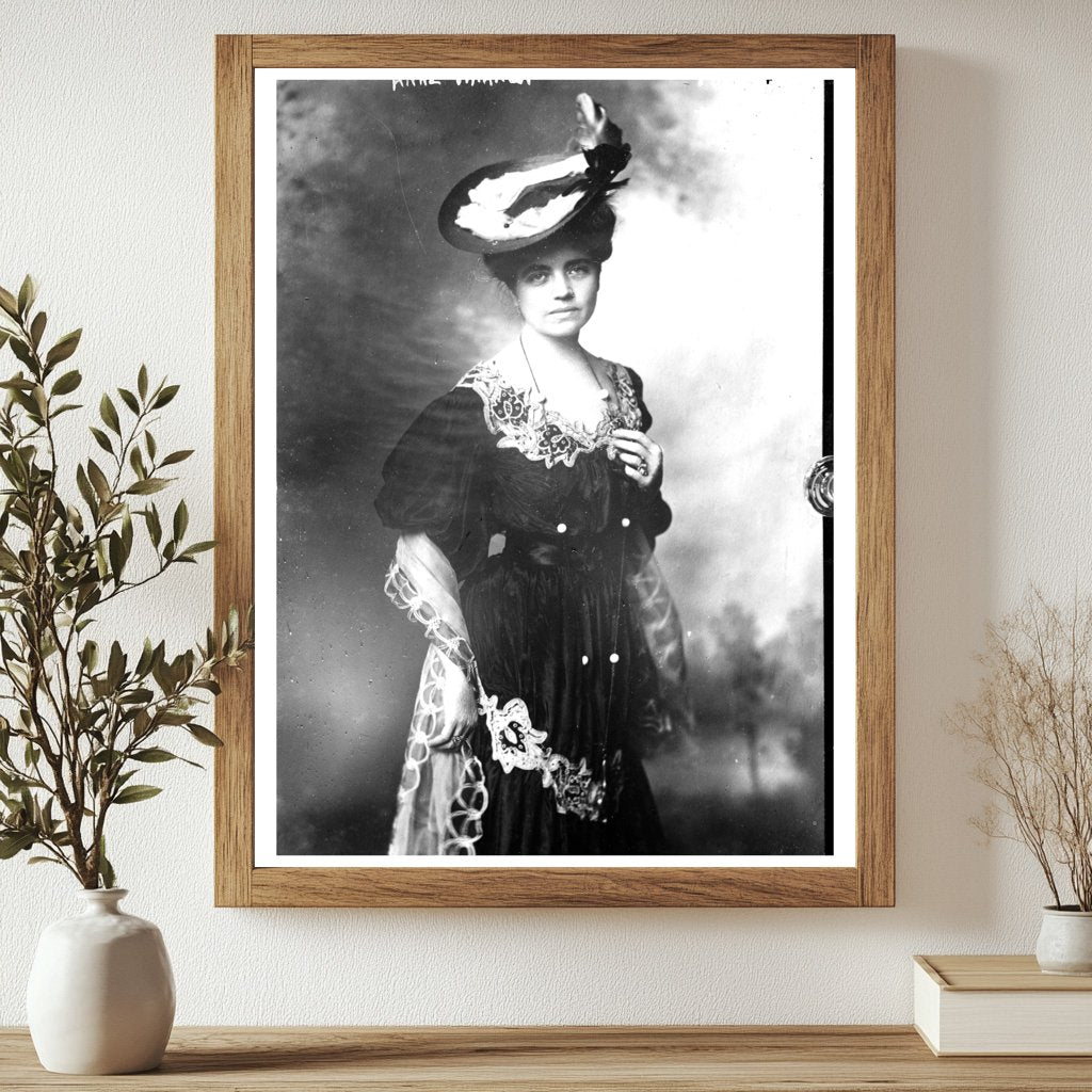 Elegance of Anne Warner in Timeless Portraiture – KNOWOL