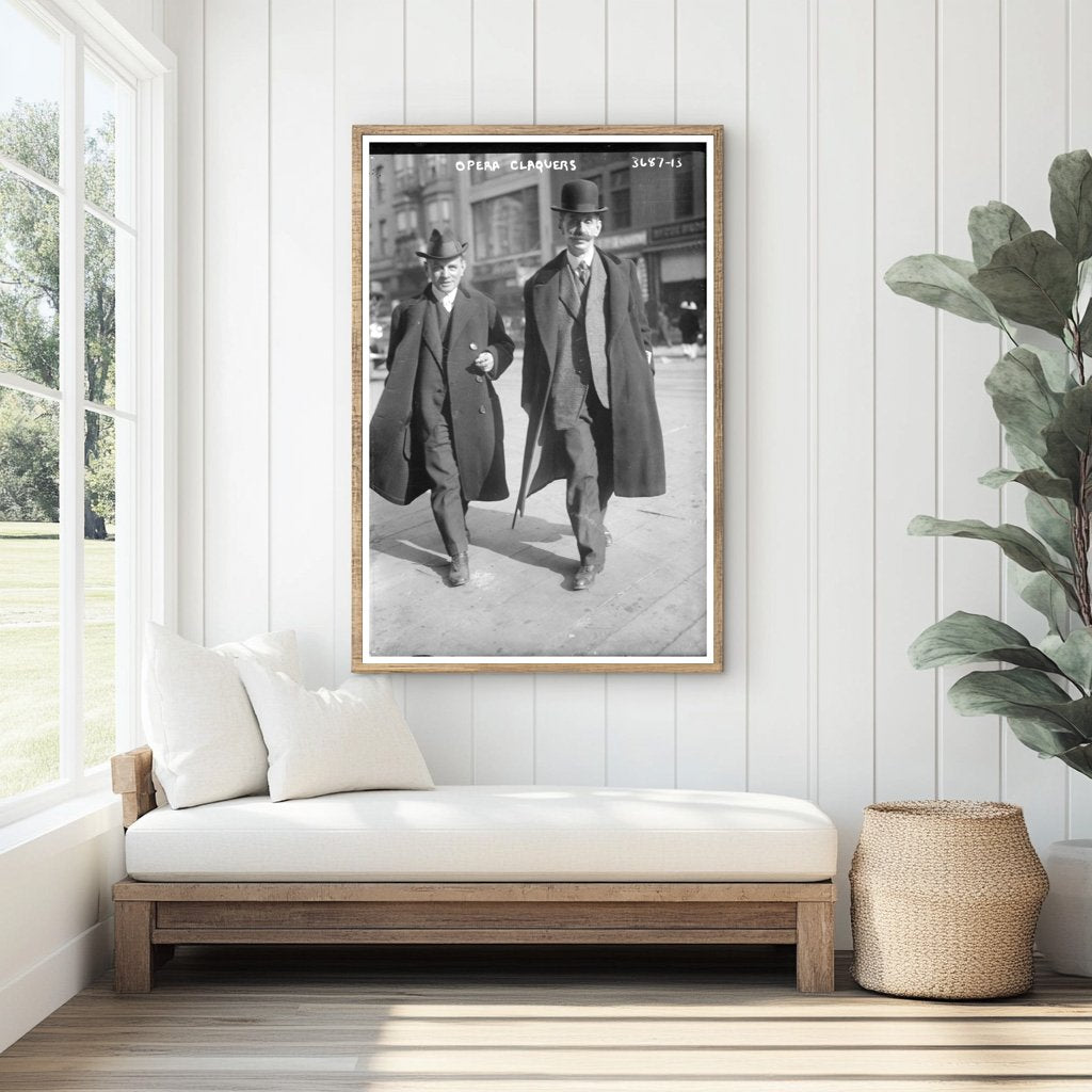 Enthusiastic Opera Claqueurs from Early 1910s – KNOWOL