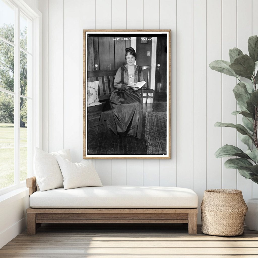 Early 20th Century Portrait of Lucy Gates, 1915-1920 – KNOWOL