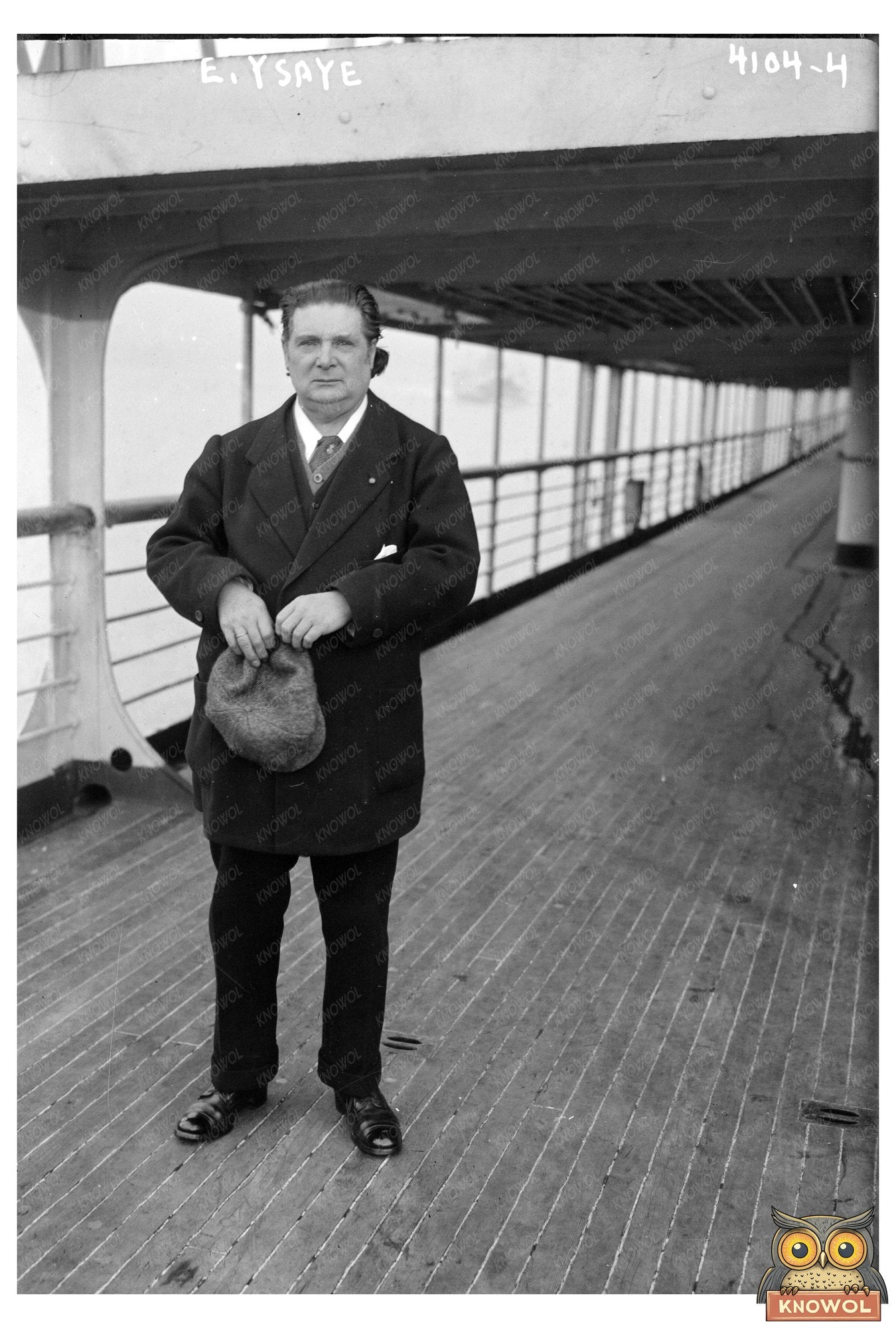 Master Violinist in Performance, Circa 1915-1920 – KNOWOL