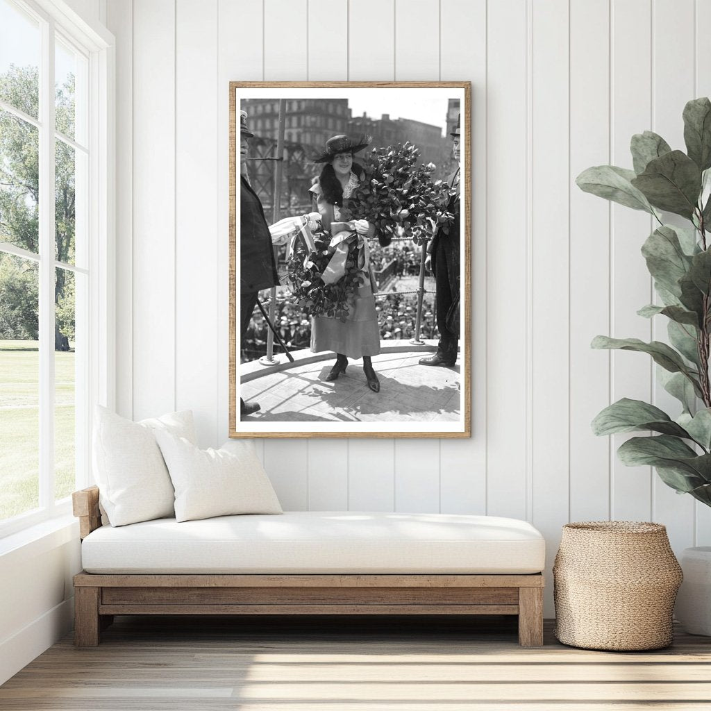 Mrs. Hugh Johnstone: A 1917 WWII Era Portrait – KNOWOL