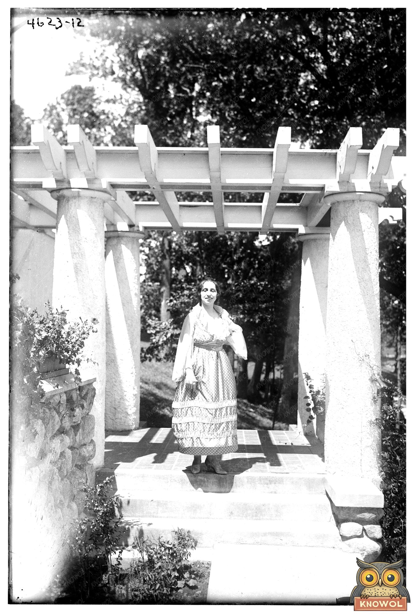 Vintage Portrait of Renowned Opera Star Galli-Curci – KNOWOL