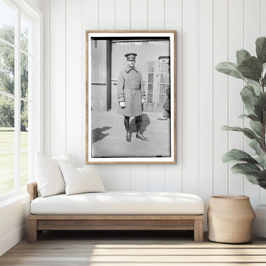 Valiant General in World War I Era Portrait – KNOWOL