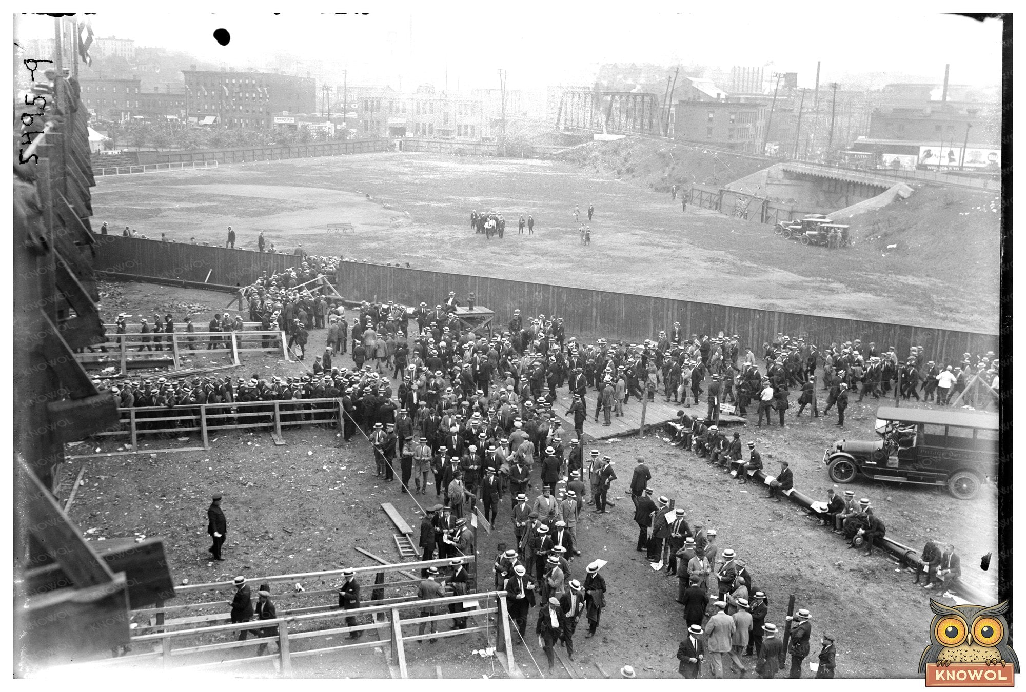 Vintage Outdoor Fight Arena, 1920s American Spectacle – KNOWOL
