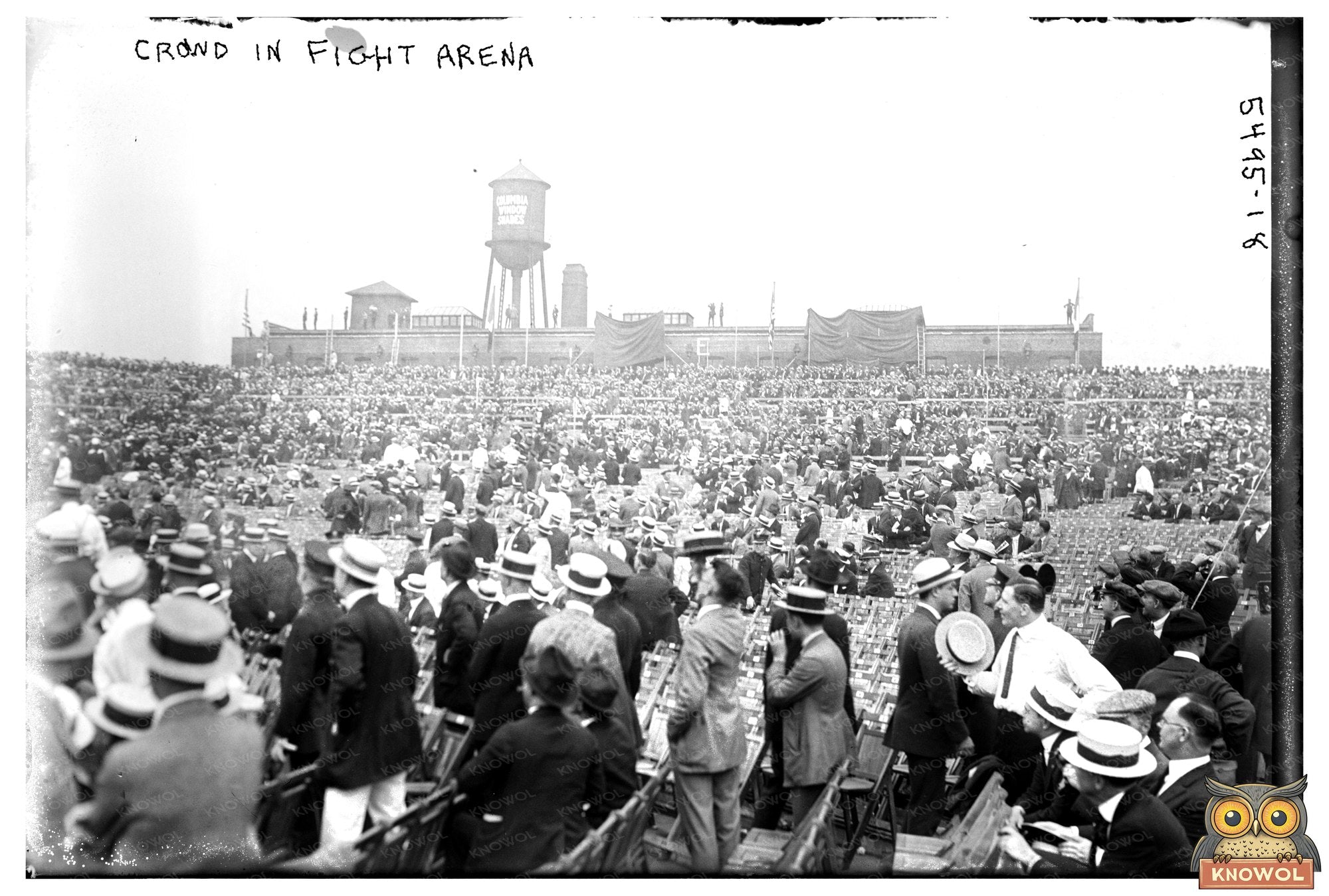 Vibrant Crowd Inside 1920s Fight Arena – KNOWOL