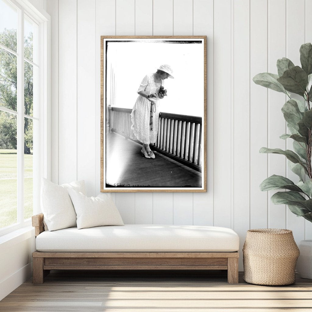 Enchanting Portrait of an Iconic Soprano Diva – KNOWOL