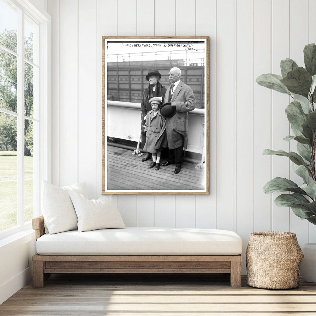 Family Legacy: 1920s Portrait of Generations United – KNOWOL