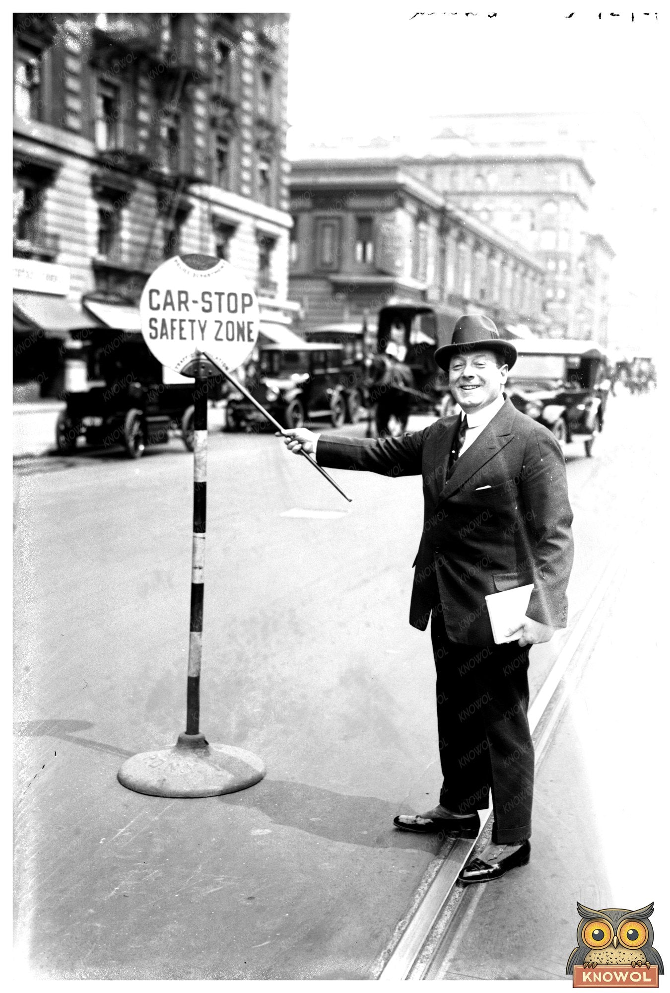 1920s Glass Negative: Timeless Gaze Into History – KNOWOL