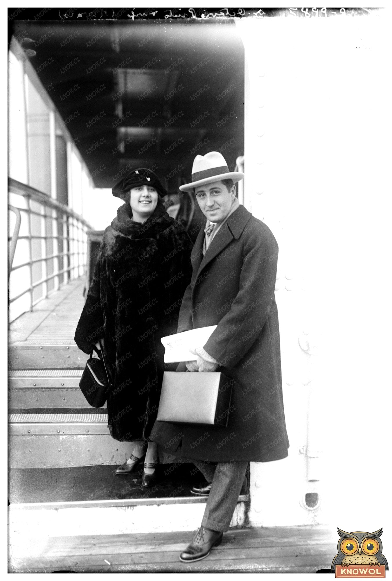 Dr. Pinto and Wife: A Glimpse into 1920s Elegance – KNOWOL