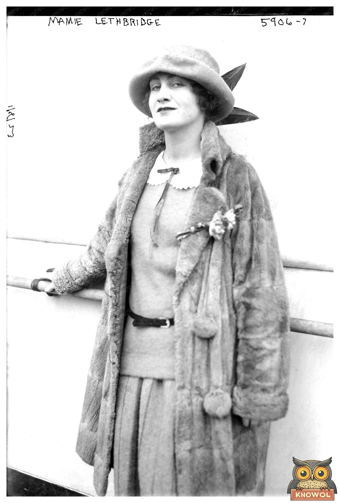 Vintage Portrait of Mamie Lethbridge, 1920s Elegance – KNOWOL