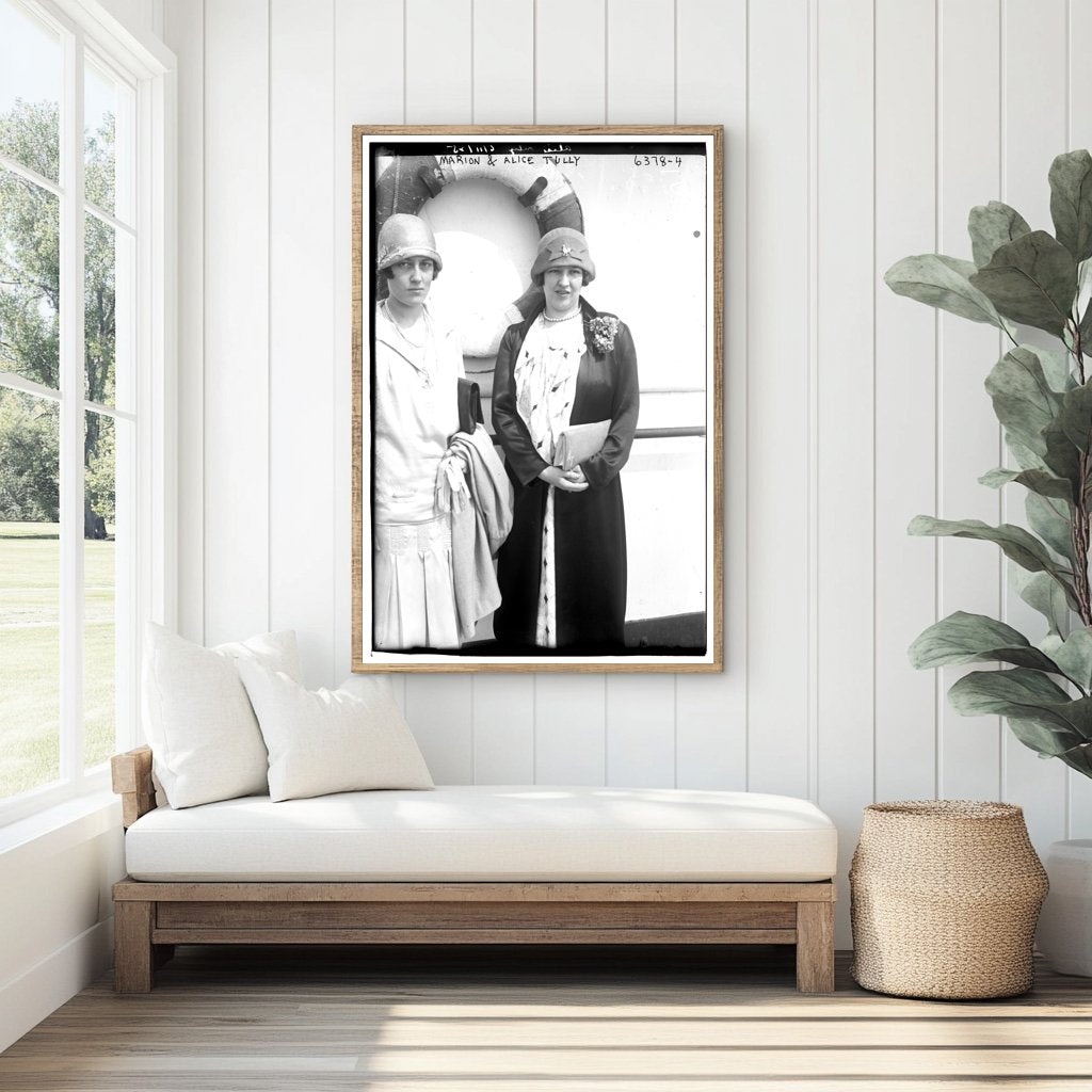 Charming Sisters Marion and Alice Tully in Vintage Styl... – KNOWOL