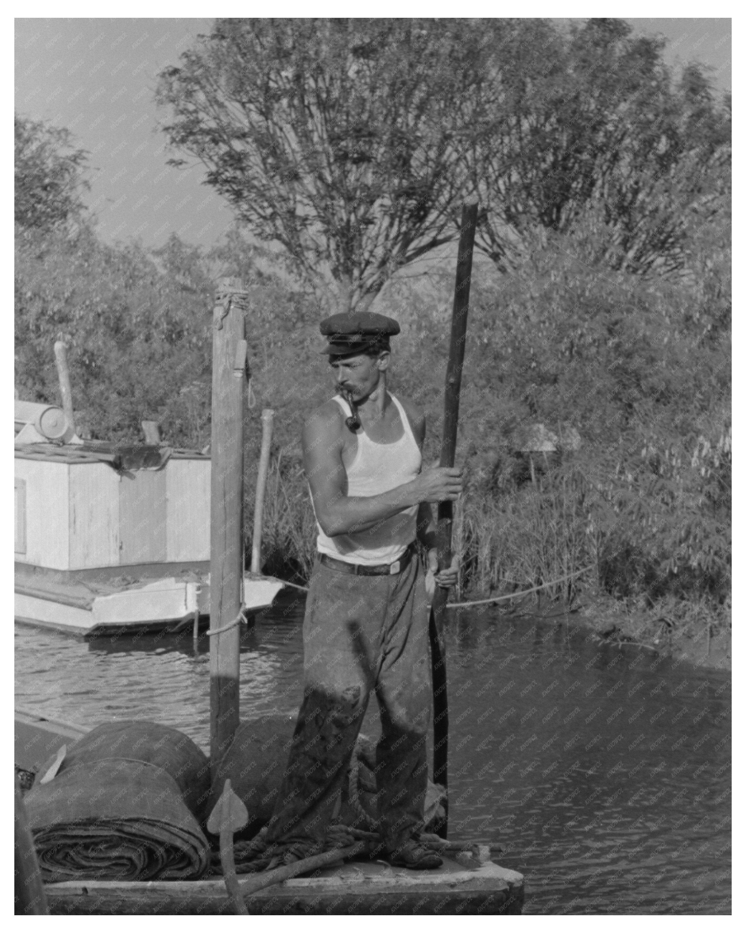 Oyster Boat Approaching Dock in Olga Louisiana 1938 – KNOWOL