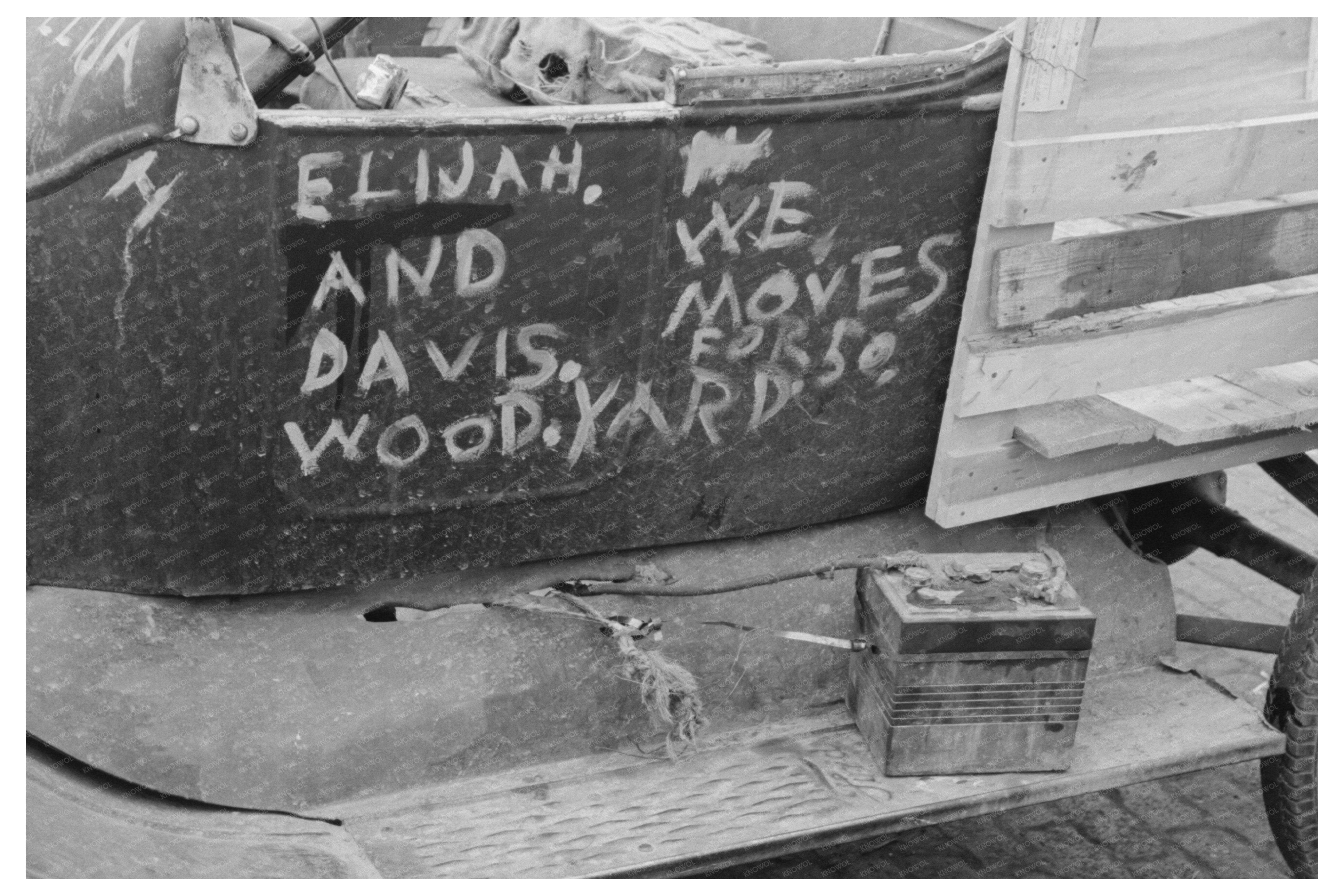 2017741276SM_-_Sign-and-battery-on-Negro_s-truck_-Waco_-Texas_7b76c62b ...