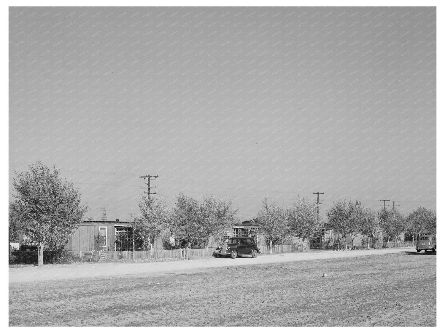 Boxcar Houses for Couples at Earl Fruit Ranch 1940 – KNOWOL