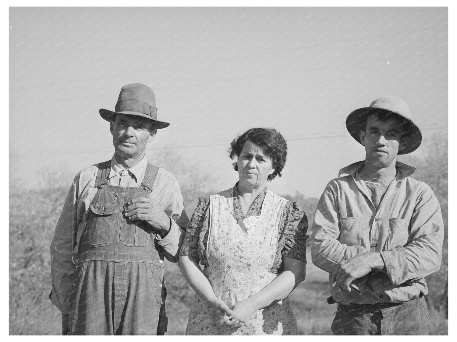 2017788600SM_-_Fruit-farmer_-his-wife-and-son.-Placer-County ...